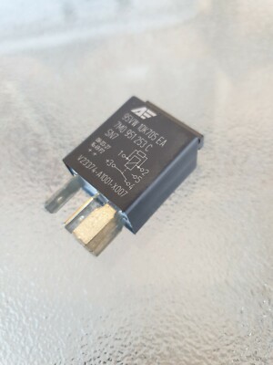 GENUINE Volkswagen Caddy MK3 Relay 7M0951253C 404 | eBay Australia