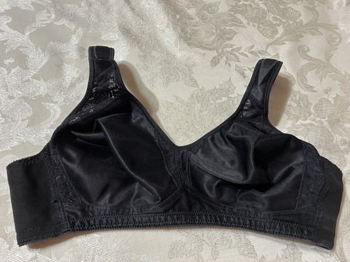 PLAYTEX 18-Hour 4395 Seamless ComfortFlex Smoothing Wireless 42B Black ...