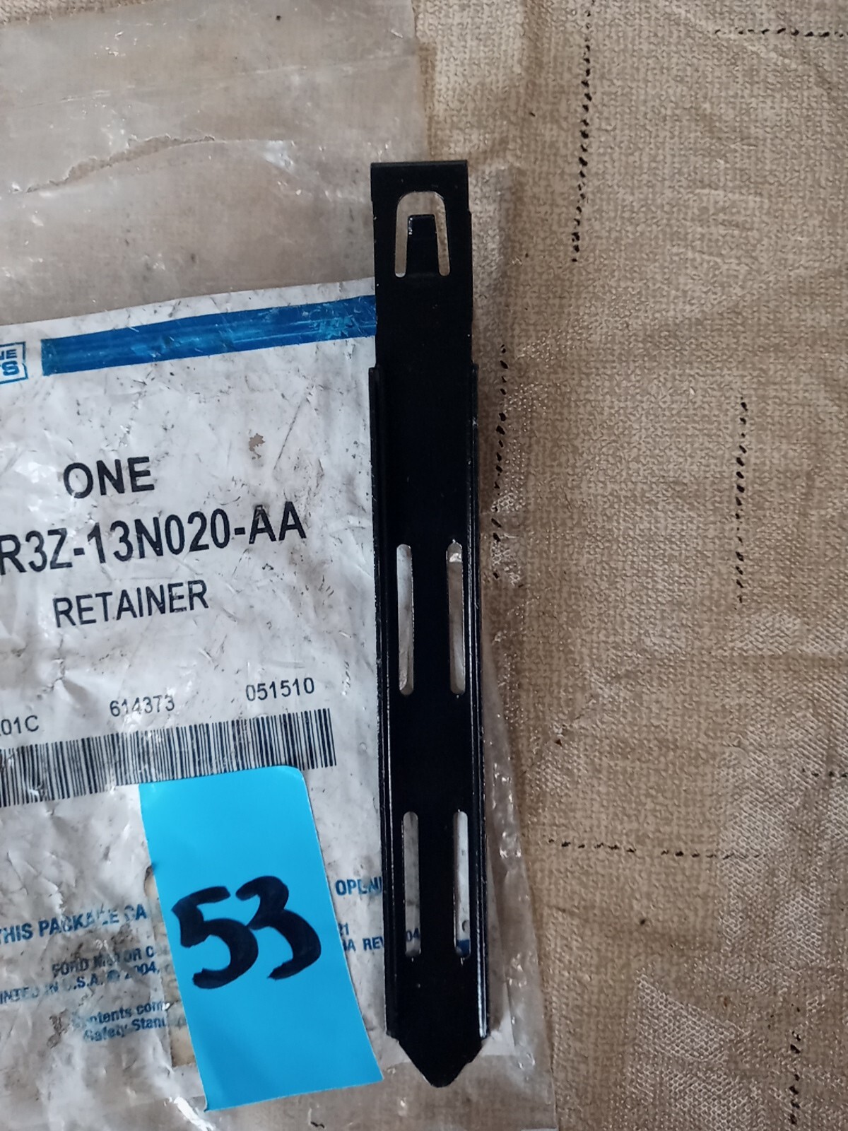 Genuine Ford Headlamp Assembly Retainer Bracket XR3Z-13N020-AA 1999-04 ...