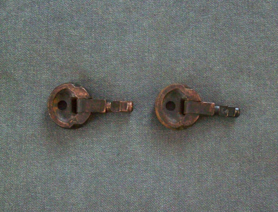 Singer Sewing Machine Table Cabinet Hinges (was used with Singer 620 ...