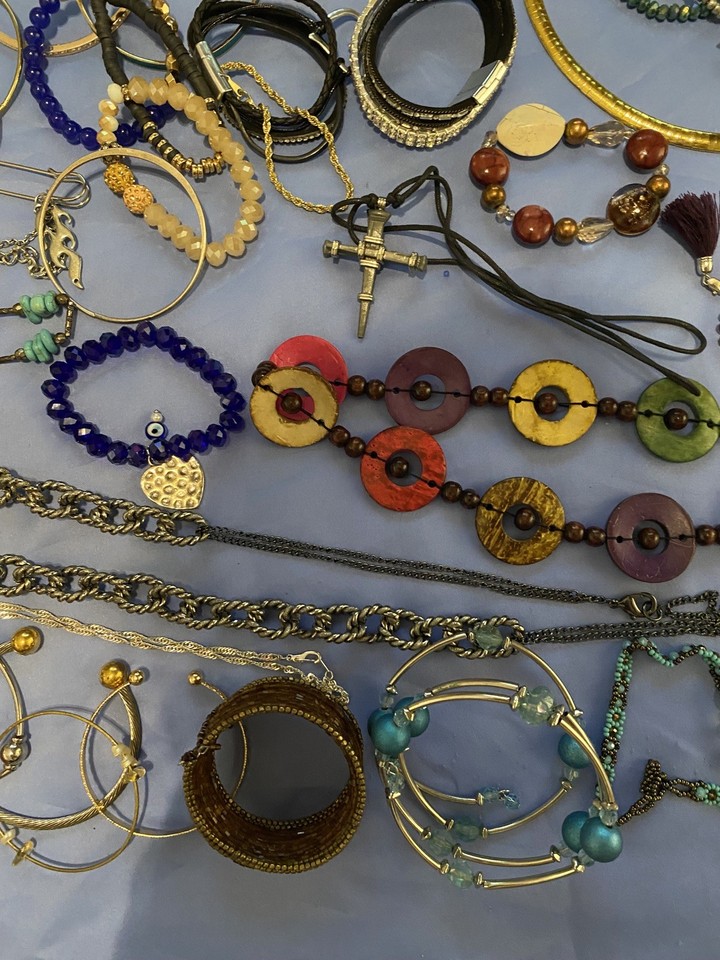 Huge Fashion Jewelry Lot of 130 Vintage to Now Signed/unsigned. All ...