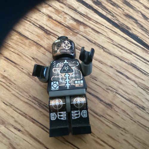 LEGO Minifigure - Space - INSECTOIDS DROID (Gigabot) - Mint Minifig ...