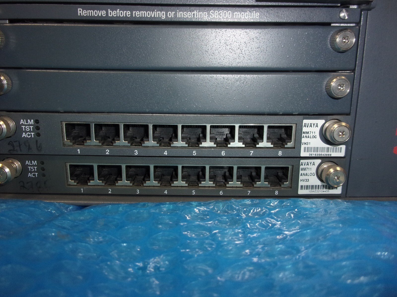 AVAYA G450 Media Gateway MB450, (x2) MM711, S8300, 2 PS With Power ...