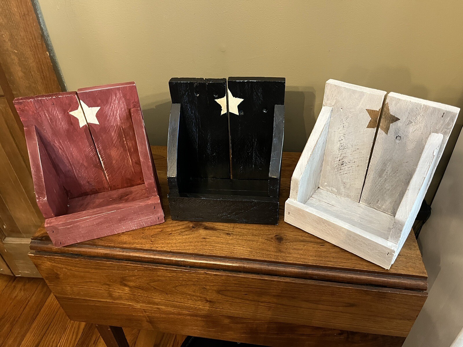 Rustic Pallet Pocket Shelves | eBay