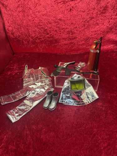 VINTAGE GI JOE 1964 ACTION PILOT CRASH CREW SET NEVER ON A FIGURE NO ...
