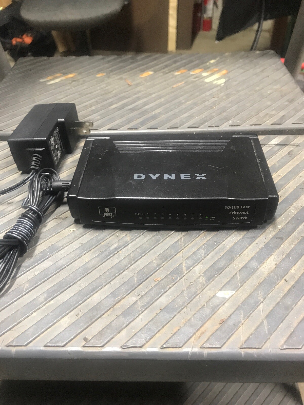 DYNEX DX-ESW8 VERS: 2.0 - 10/100M FAST ETHERNET SWITCH | eBay