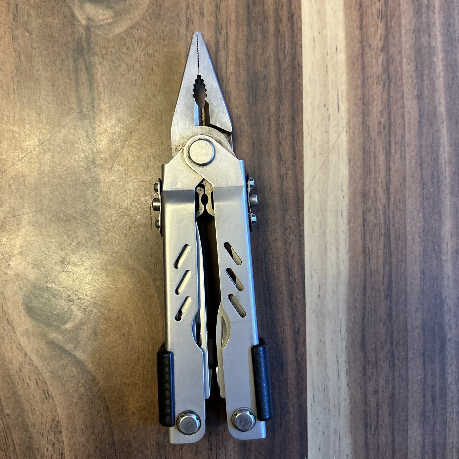Gerber MP400 USA Multi-Tool | eBay