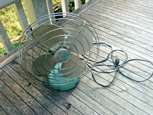 Vintage Wizard Husky Desk Fan 8" Aluminum Blade Western Auto Supply ...