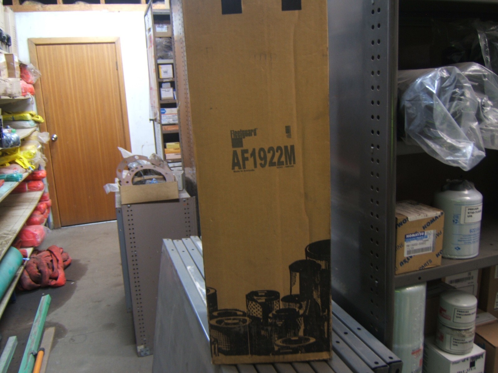 Air Filter NOS Fleetguard AF1922M - Free Postage within Australia | eBay