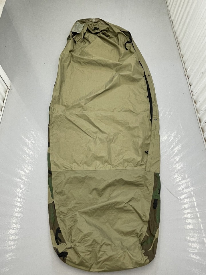 US Military Genuine Issue GI Modular Sleep System Bivy Cover, Woodland ...