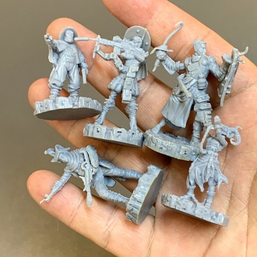 LOT 5 Pcs mini War GAME Miniature For Dungeons & Dragon D&D Figure toy ...