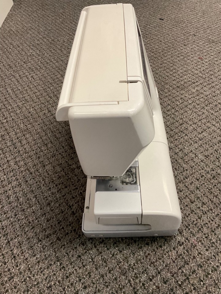 New Home Memory Craft 8000/Janome MC8000 sewing and embroidery machine ...