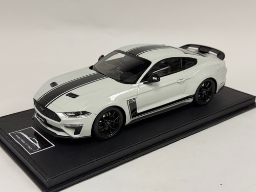 1/18 Authentic Ford Mustang R-Spec 5.0 White / Black Stripe Custom ...