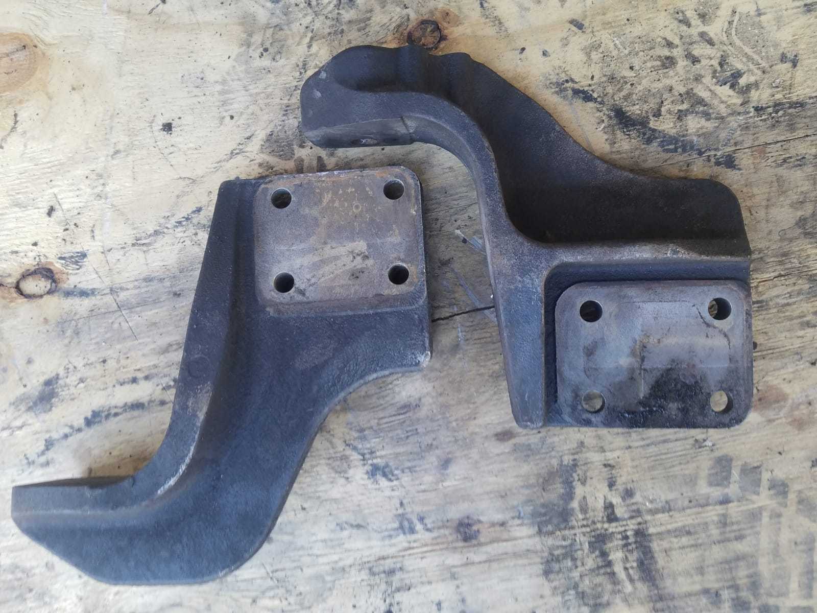 2006 HINO 268 REAR ENGINE MOUNTS BRACKET | eBay