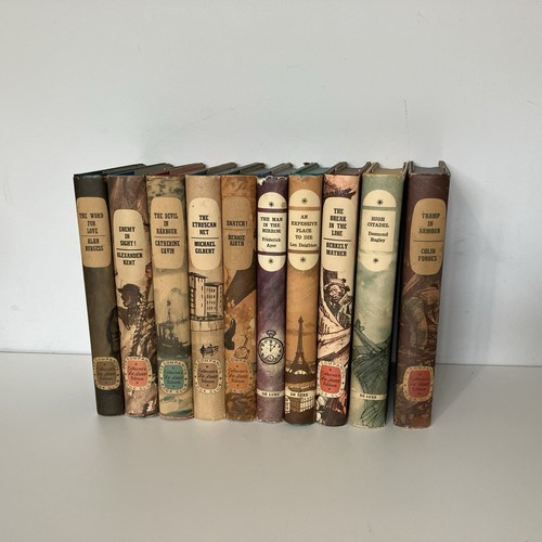 Companion Book Club Bundle x 10 Vintage Decorative Covers 70s Aesthetic ...