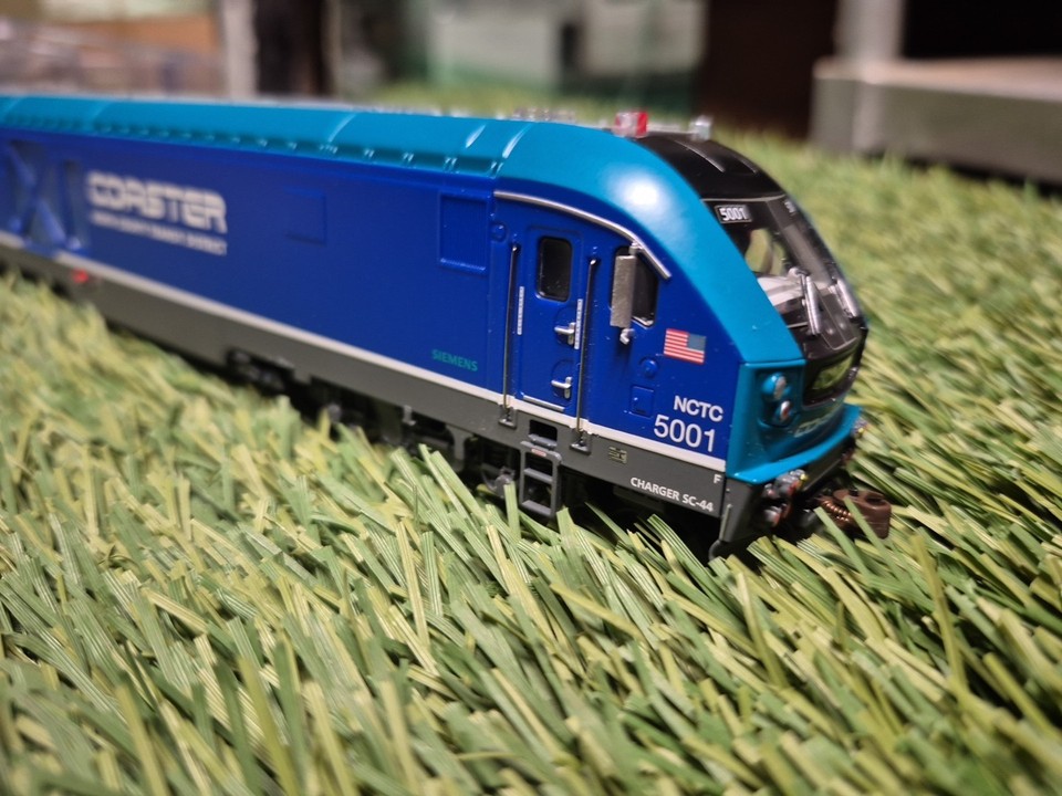 Bachmann Ho Scale Charger SC-44 North County Transit Dist. Coaster ...