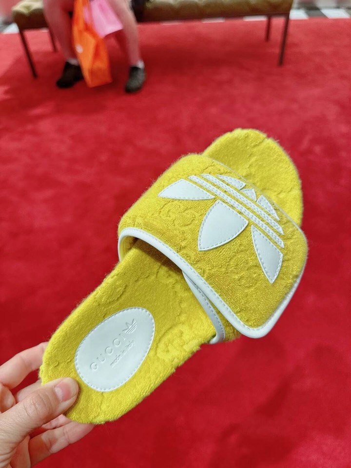 GUCCI x Adidas woman - 7us Yellow GG Sponge & Trefoil platform Slide ...