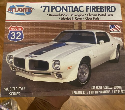 Atlantis '71 Pontiac Firebird 1:32 Scale Plastic Model Car M2009 New In ...