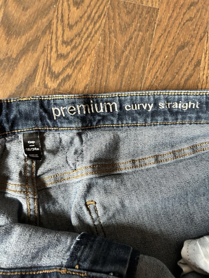 Gap Curvy Straight Leg Sz 18 Woman’s Dark Rinse 84% Cotton 15% Poly. 1% ...