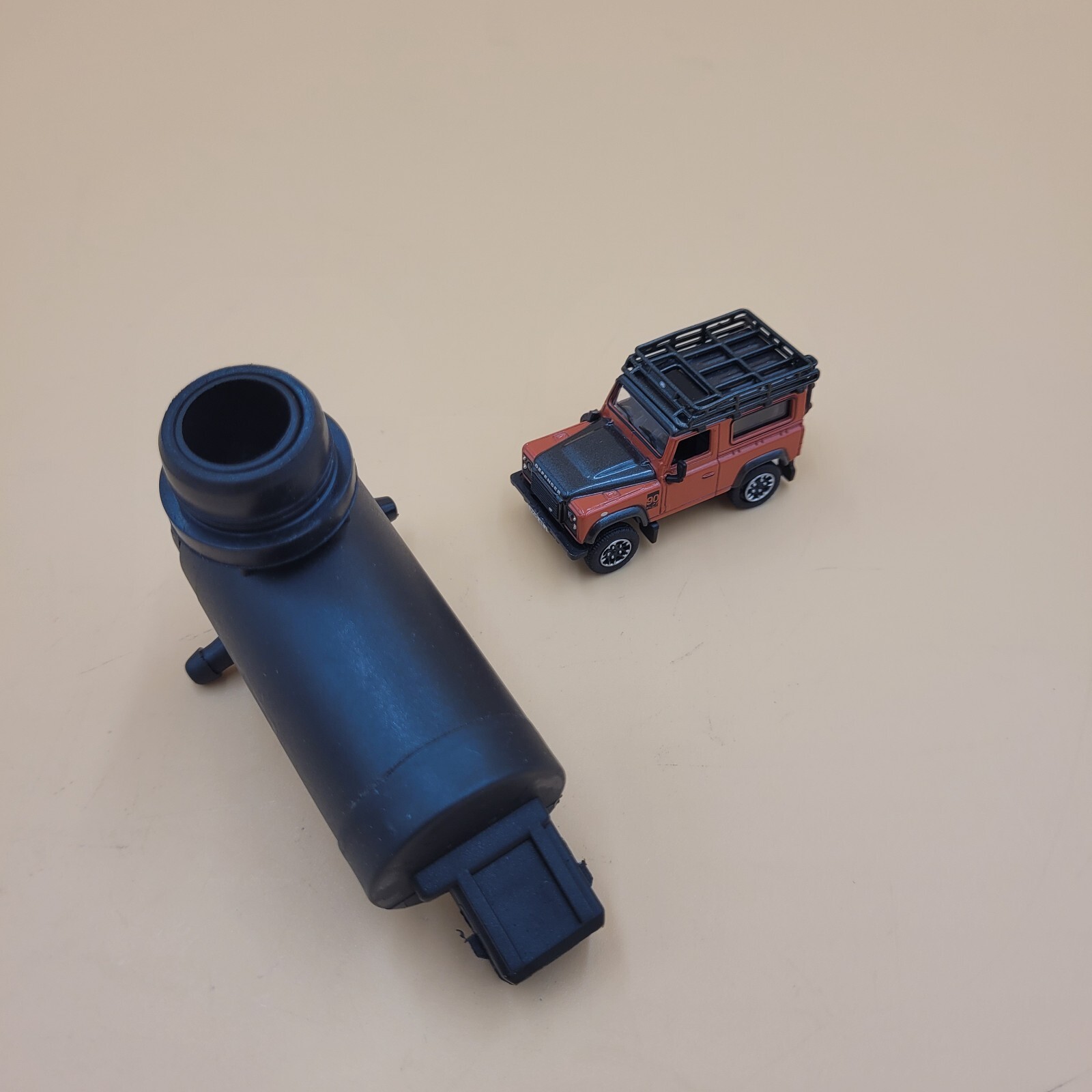 Land Rover Discovery 3 / LR3 Front & Rear Windscreen Washer Motor Pump ...
