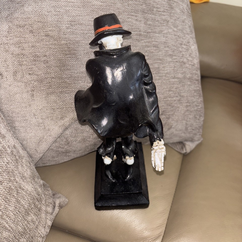 Tk Maxx Dancing Skeleton Michael Jackson Inspired 11in Resin Statue ...
