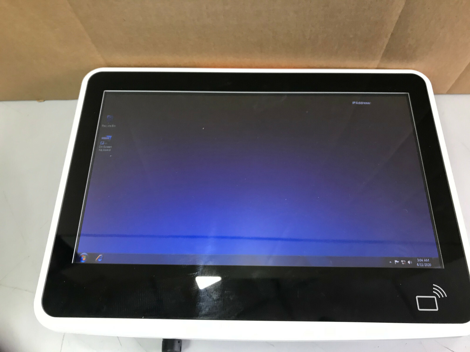 ADVANTECH HIT-W121-CNQ1E Embedded Box Computer 12 Inch Screen, 250GB ...