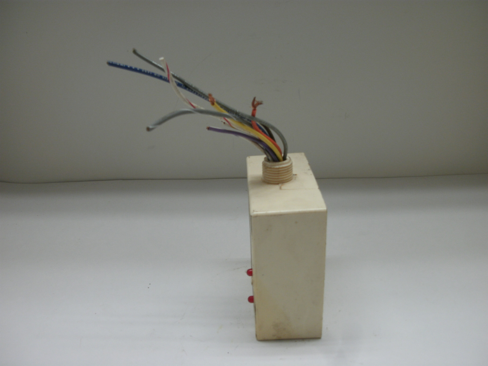 FUNCTIONAL RIBU2C RELAY COIL CONTROL ISOLATED FROM OUTPUT 10-30 VDC 18 ...