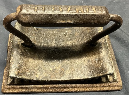 Antique Geneva Hand Sad Iron Fluter | eBay
