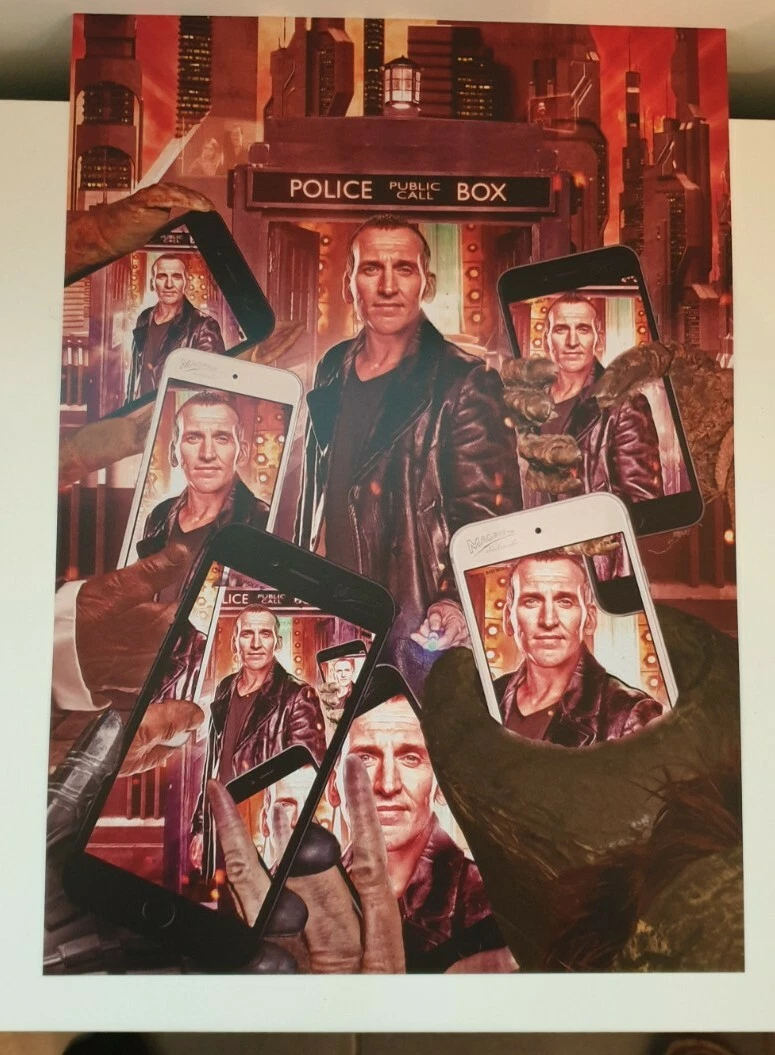Doctor Who 9th Doctor Smile