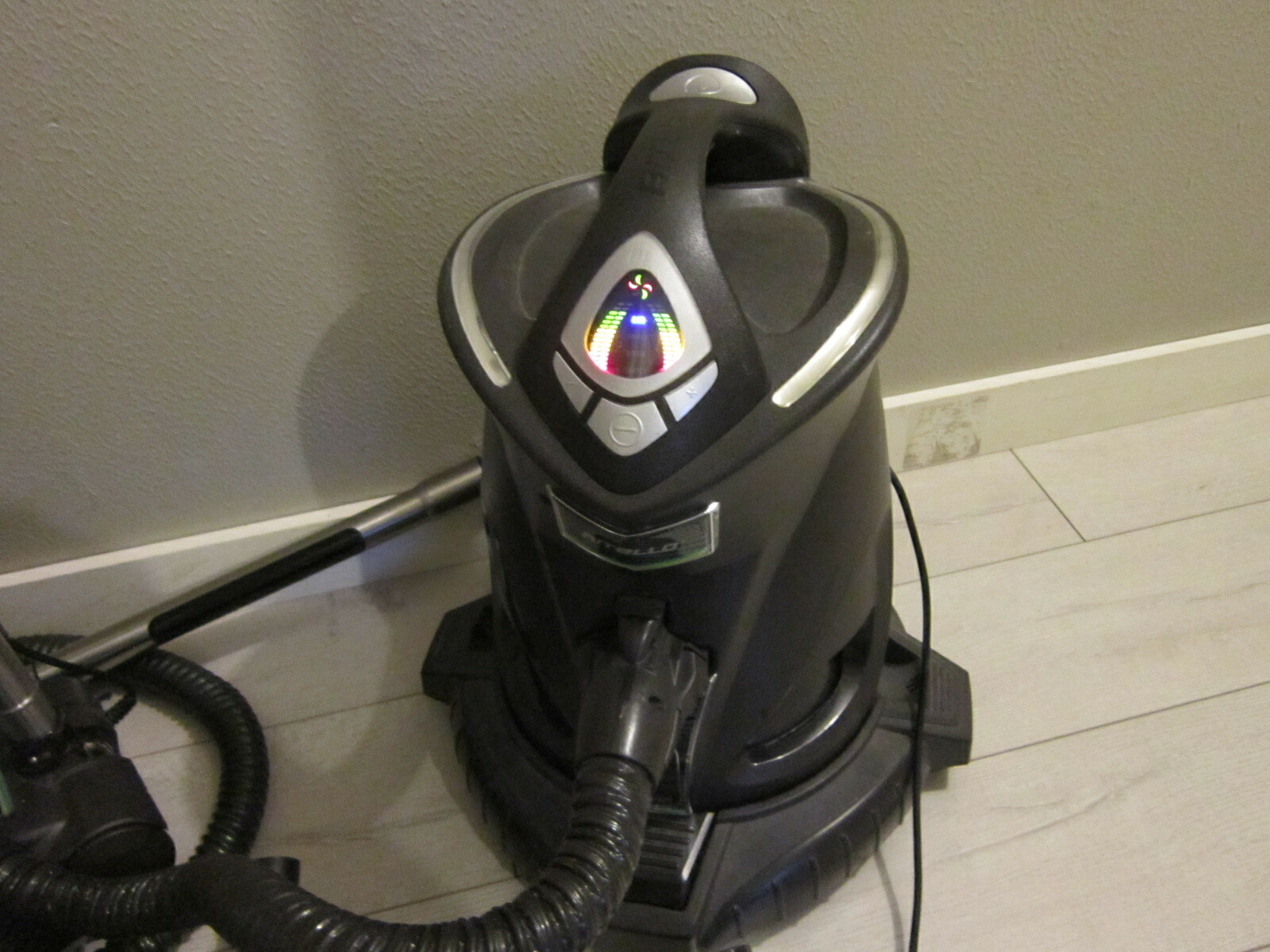 Ritello R1 Vacuum / Water Filtration Vacuum Cleaner | eBay