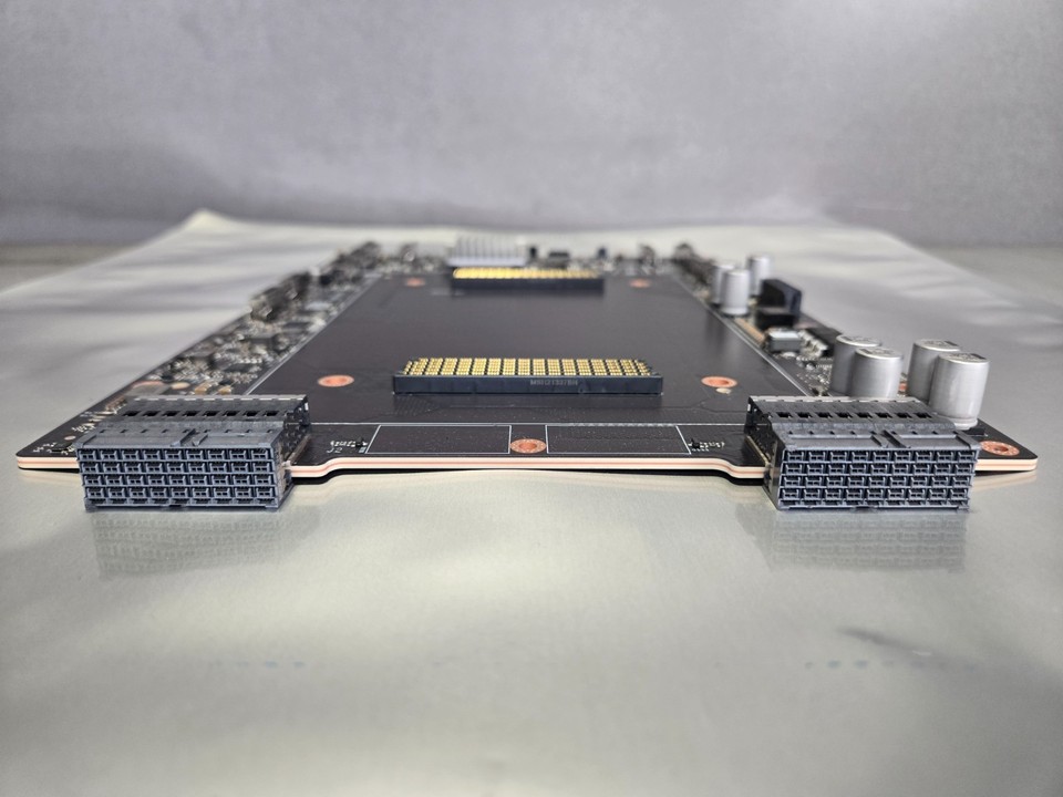 Nvidia GH200 P4261 694-24261-000-201 Grace Hopper Superchip Dev ...