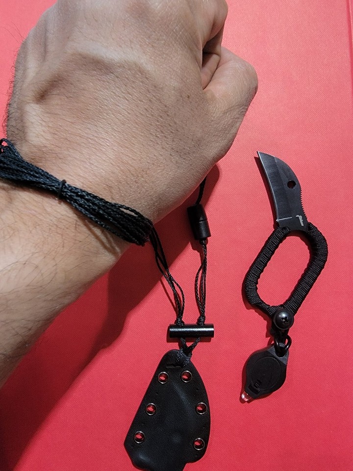 Survival Necklace/Survival Neck Knife+Fire Starter+Mini Flashlight+Saw ...