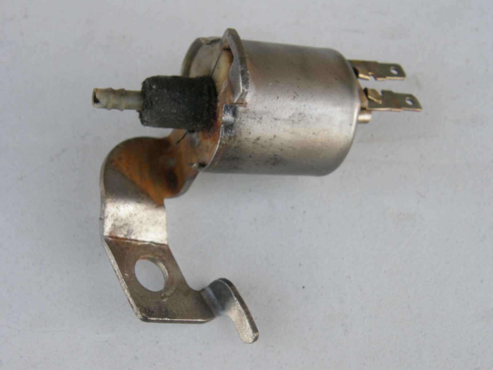 1997-2003 GM Chevy Buick Olds Pontiac TCS Solenoid & Bracket DR 1997433 ...