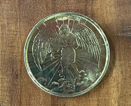 VINTAGE ANGEL COIN CHRISTIAN GOLD COLORED MEDAL RELIGIOUS WINGS HALO | eBay