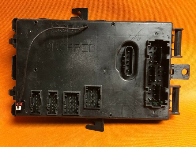 2007 2008 2009 Ford Mustang Body Control Module BCM Fuse Box 7R3T ...