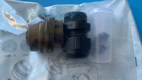 RJF6G AMPHENOL SOCAPEX Conn RJ-45 PL 8 POS ST Cable Mt 8 Terminal 1 ...