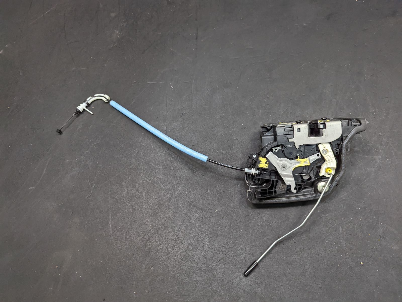 Front Left Door Lock Latch 2018 BMW X6 51217473143 2015 2016 2017 2019 ...