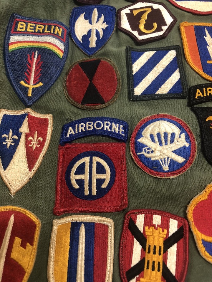 Vintage WWII US Army Military Jacket SSI Patches Airborne Ranger ...
