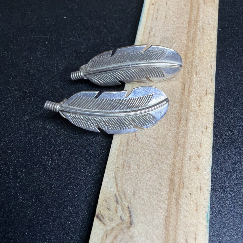 Vintage Kit Carson Sterling Silver 925 Textured Feather Earrings 5g | eBay