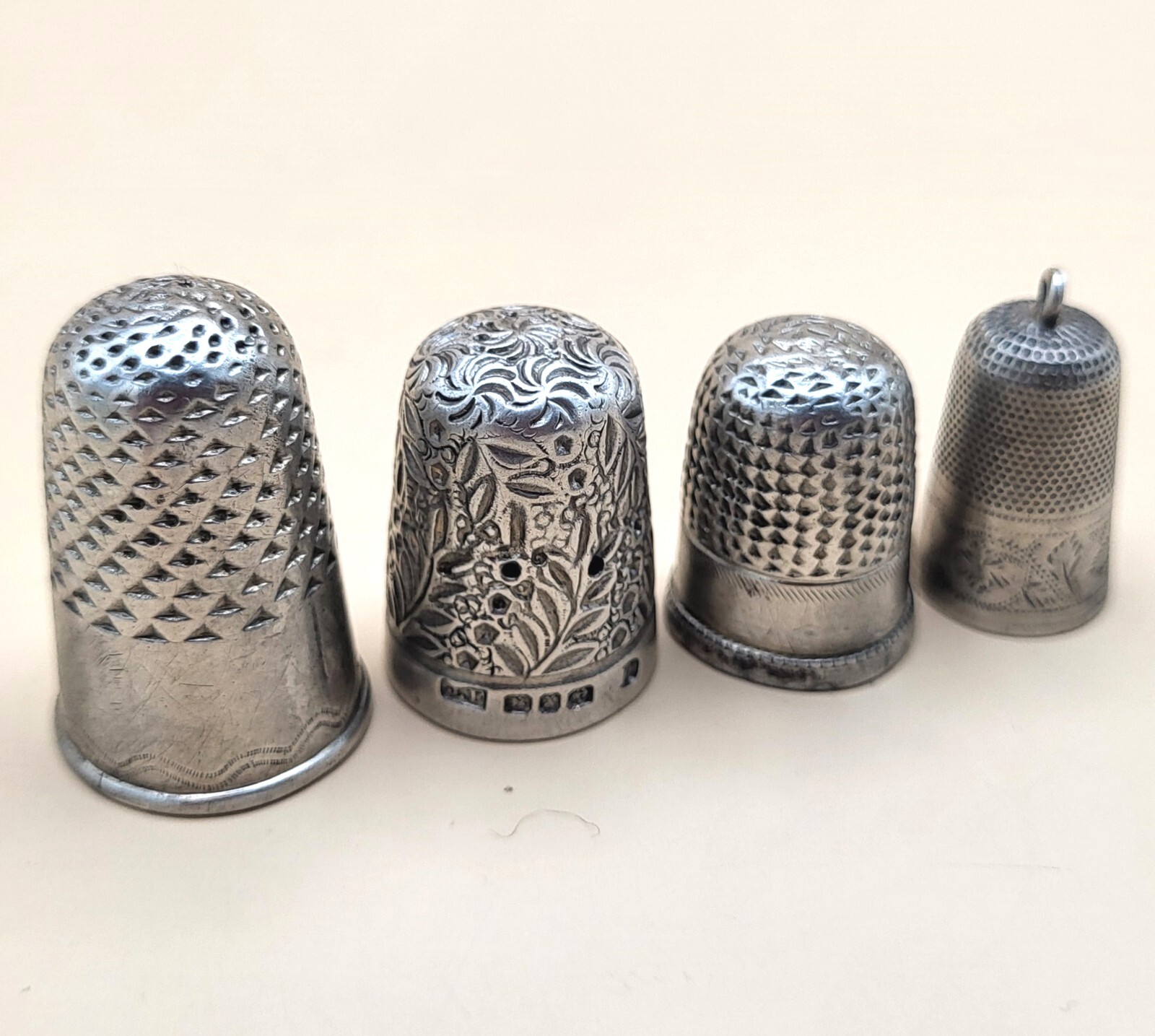 Lot Of 4 Antique Sterling Silver Sewing Thimbles 20 Grams Total Weight ...