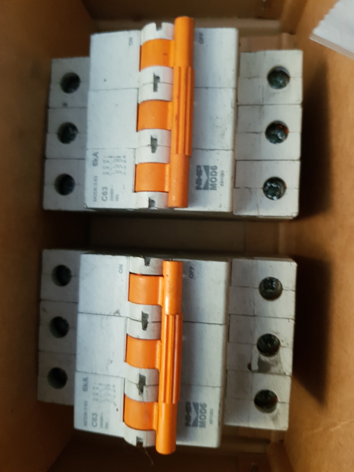 2x NHP MOD6 Miniature Circuit Breaker 6kA 3Pole 63A C Curve | eBay