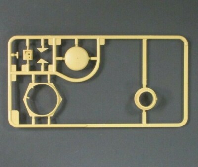 Hobby Boss 1/35 Scale Soviet SU-18 SPH Parts Tree B from Kit No. 83875 ...