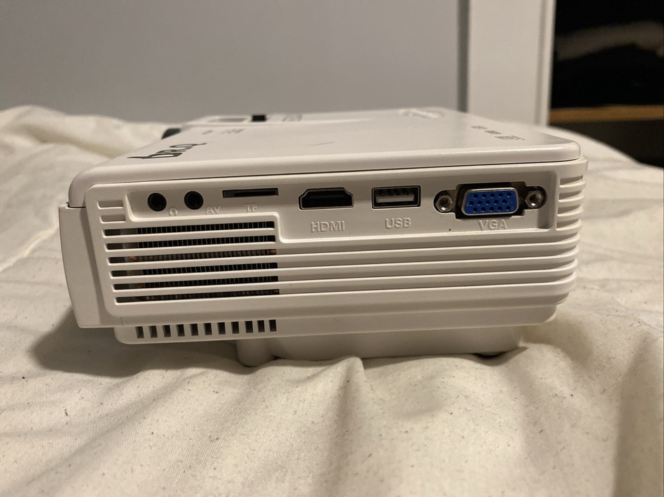 Projector ‎HI-04 4500 Lumens 172 in Full HD Home Theater Projector ...