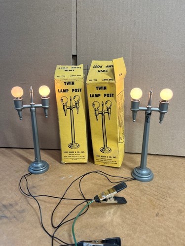 Marx train 0446 revolving beacon tower 426 lamp post 428 auto crossing ...