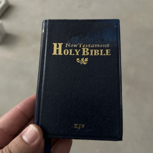 Holy Bible New Testament KJV Pocket Size Mini Red Letter Edition Black ...