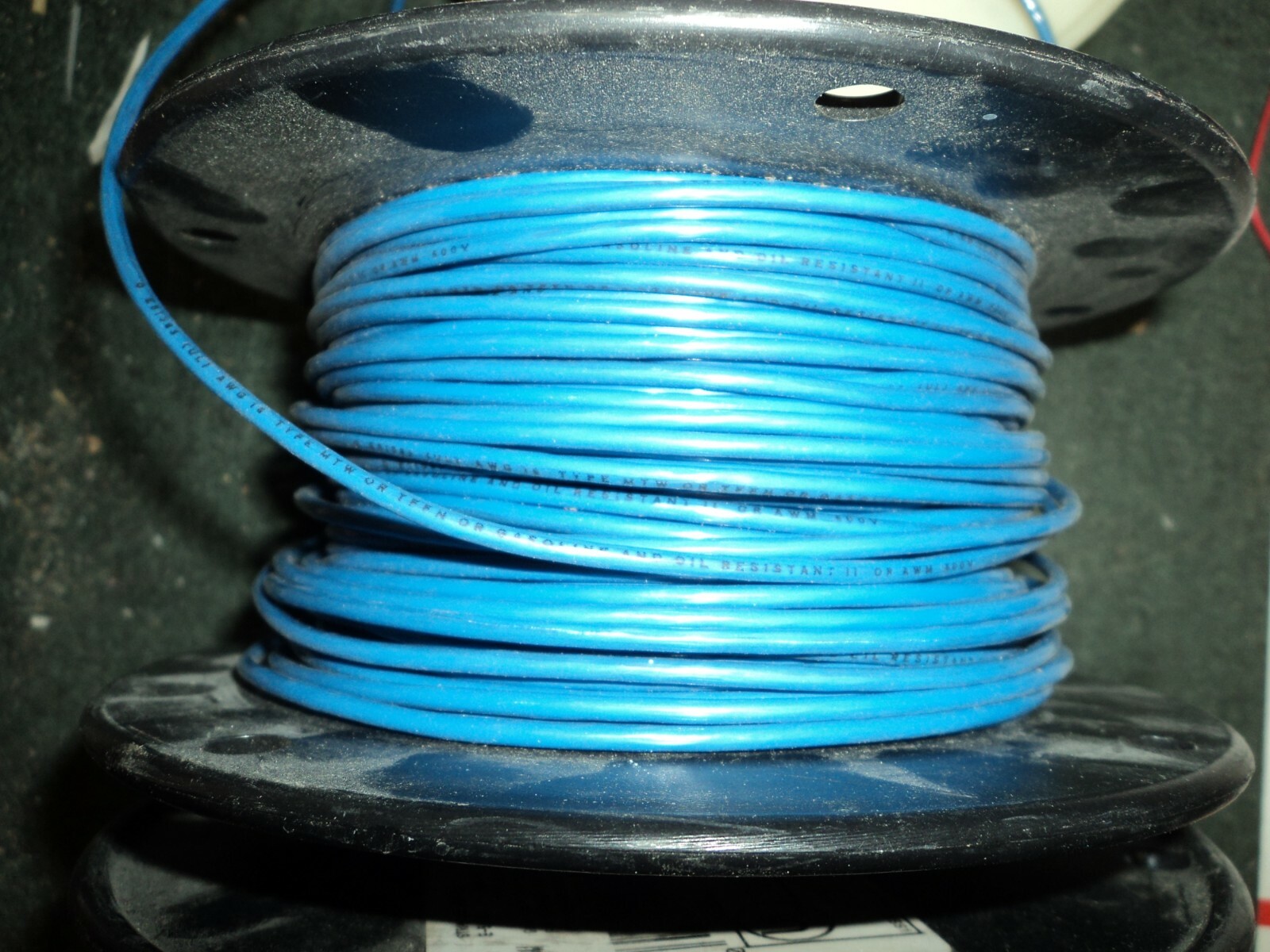 16 awg Stranded TFFN AWM MTW Gas Oil resistant Wire - YELLOW & BLUE 300 ...