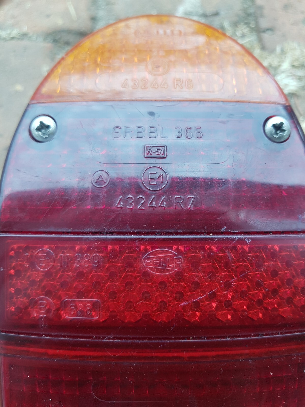 VW CLASSIC BEETLE GENUINE HELLA REAR LIGHT LENSES 43244R7 43244R6 | eBay UK