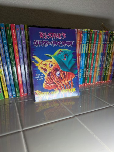 Goosebumps Book Bundle R. L. Stine Books | eBay