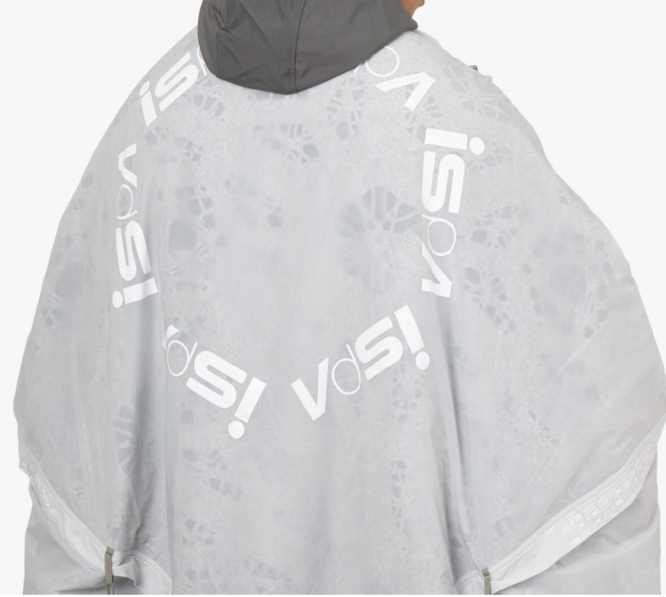 Nike ISPA Metamorph Poncho Photon Dust / Iron Grey Poncho/Tent | eBay