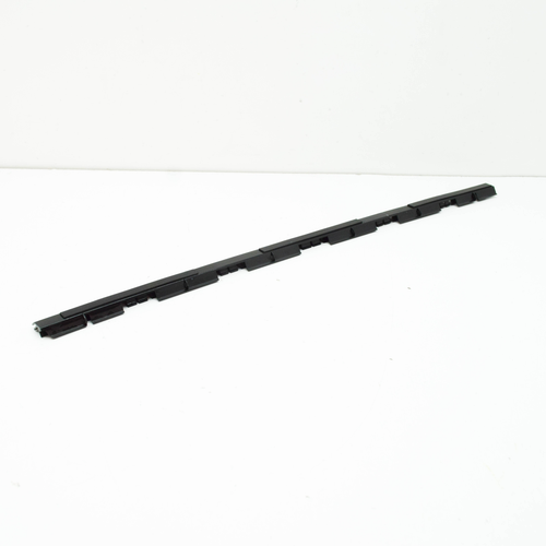 NEW MINI F60 RIGHT SIDE PANEL RETAIN STRIP TRIM 7390176 51377390176 ...